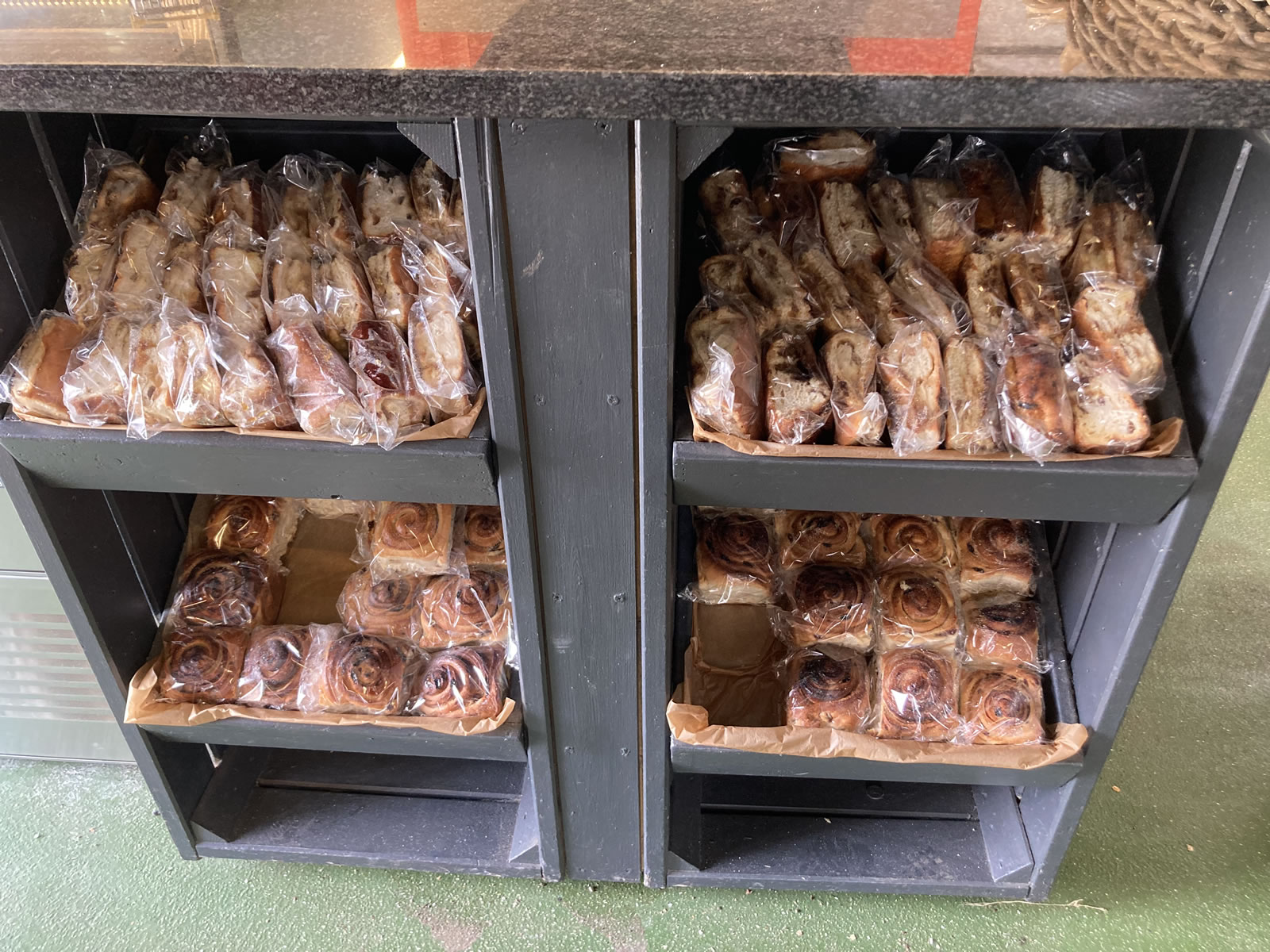 St George's Bakery, Corse - cafe reviewed and visited