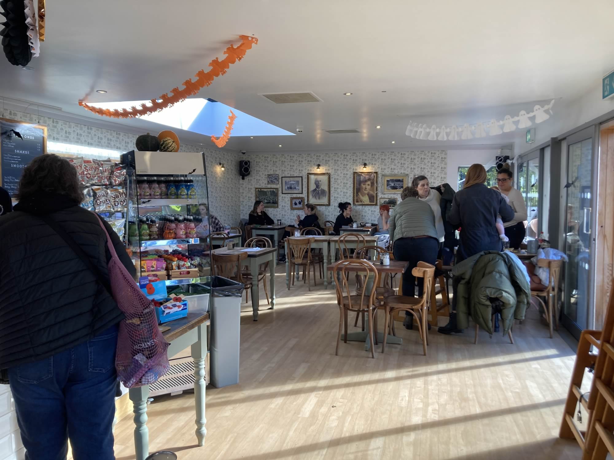 Mary Stevens Coffee Lounge, Stourbridge - cafe reviewed and visited