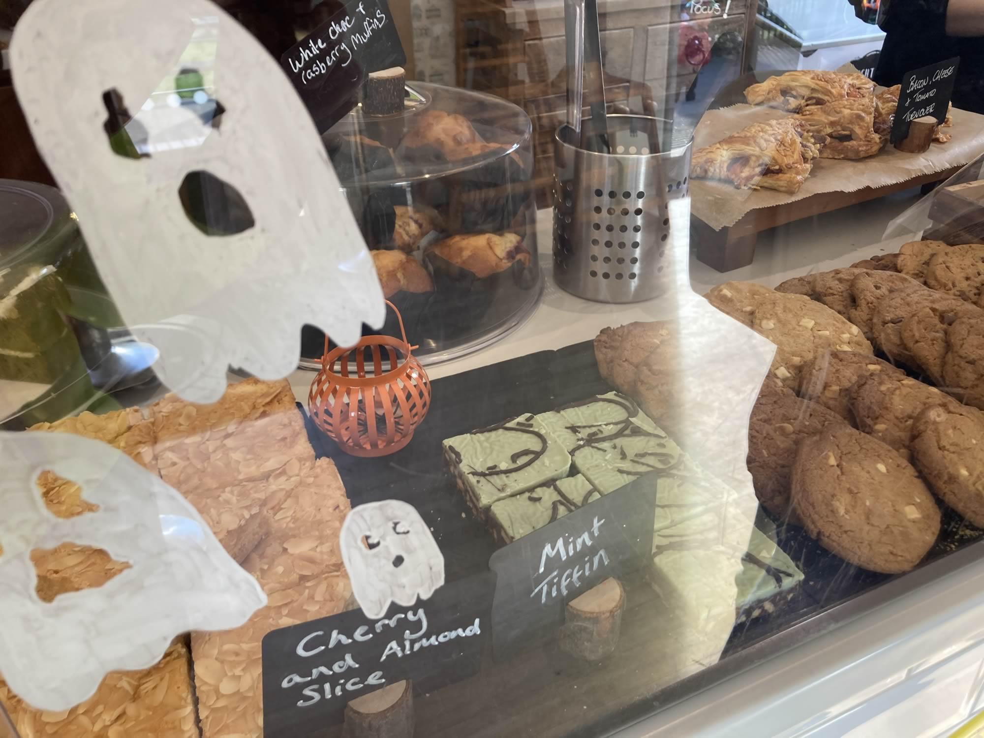 Mary Stevens Coffee Lounge, Stourbridge - cafe reviewed and visited