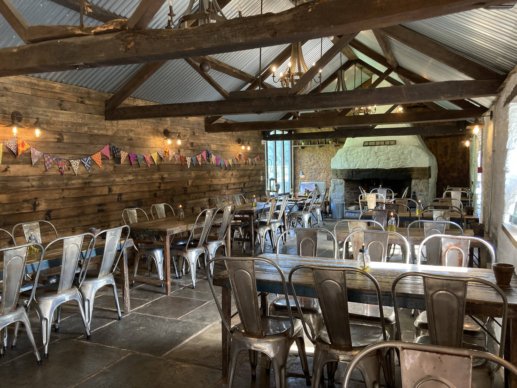 The Cattle Shed, Kington - cafe reviewed and visited