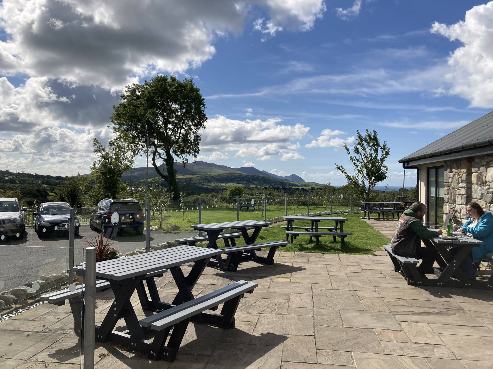 Pant Du Vineyard and Cafe, Penygroes - cafe reviewed and visited